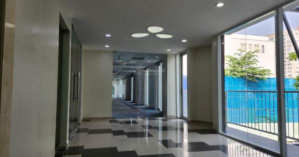 Cho thuê 195m2 tòa nhà Fosup, Tân Bình