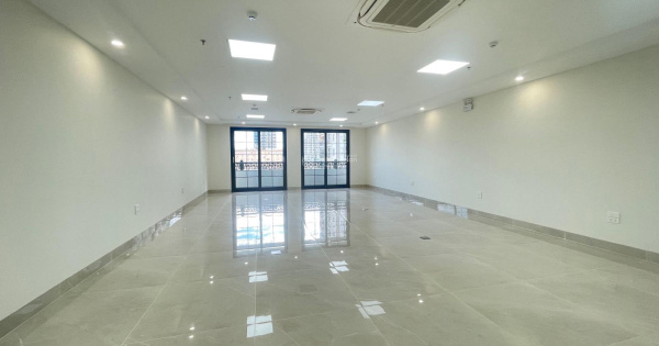 Cho thuê liền kề tại khu Pandora Triều Khúc. DT: 150m2 x 5 tầng MT: 7m ...