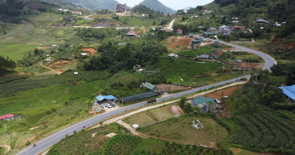 1700m2 mặt đường tránh QL4D view thẳng vườn dâu Sa Pa Bìa đỏ chính chủ ...