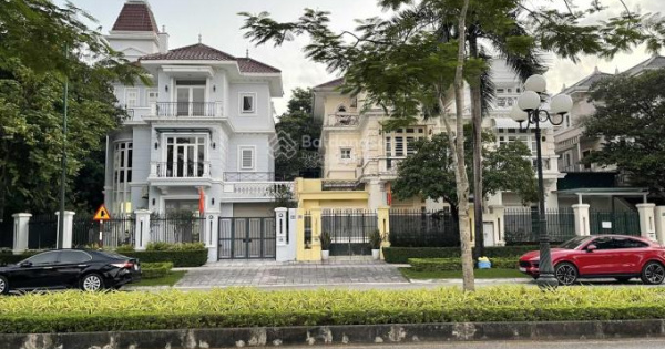 Danh sách bán biệt thự Ciputra mới nhất liên hệ Mr Long: 0981 222