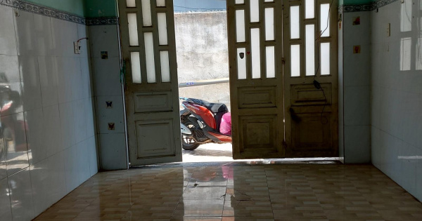 Nhà gác suốt 20m2 + 20m2=40m2 hẻm gần chợ Dĩ An 1 Dĩ An 2tr7/1th