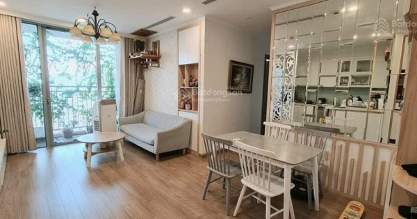 Chính chủ cần bán căn hộ B11 Nam Trung Yên. DT 65m2, 2PN đồ cơ bản. LH ...