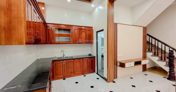 Khu liền kề DT 63m2 5 tầng MT 4 m giá 14,7 tỷ nhà mới đẹp 4 phòng ngủ tầng thông sàn