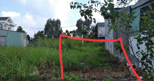 Chính chủ bán đất hẻm 1693 Nguyễn Duy Trinh vào 100m giá bán 3.5 tỷ LH: 0933 591 *** (Mơ)