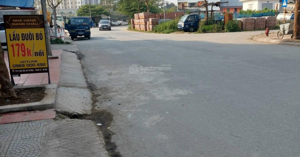 Bán lô 60m2, 84m2, 90m2 phân lô Tứ Hiệp. Sổ đỏ CC. Giá tốt. LH 0949 627