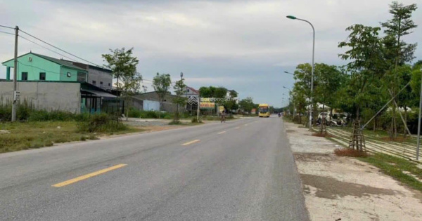 138.7m2 đất kinh doanh mặt đường 35m trung tâm Nghi Ân, TP Vinh