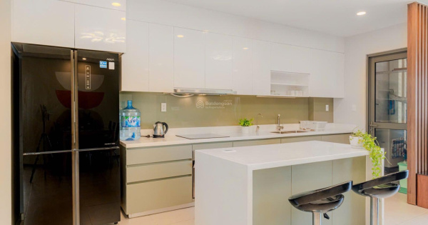 Bán căn hộ Gold View Q4, 6t9 117m2 3pn-2wc