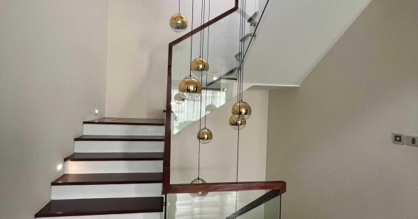 Bán biệt thự song lập góc Marina 220m2x3 tầng hoàn thiện đẹp view vườn ...