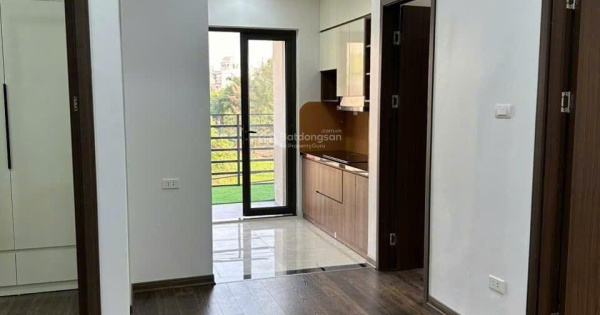 Bán gấp căn góc 80 m2, 3PN, 2VS BC Đông Nam tòa KĐT Cầu Bươu, cách viện ...