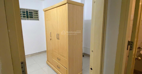 Quá rẻ căn 66m2 2 ngủ 2 vệ sinh toà HH4 Linh Đàm, Hoàng Mai, tầng trung hướng thoáng, giá 2,4tỷ