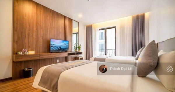 Chính chủ cần bán khách sạn siêu đẹp ngay trung tâm Hòn Gai. Ngay cạnh ...