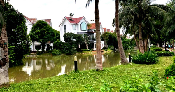 Biệt thự Anh Đào 08 - Vinhomes Reverside - Long Biên DT 258 m2 x 4 tầng MT 11m giá 99 tỷ