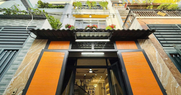 Hẻm vip 226 Lê Văn Sỹ, Phường Q, Tân Bình cần bán Giá 4 tỷ 250, có sân chơi trước nhà DT 42m2