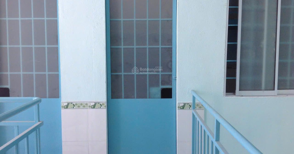 Phòng trọ khép kín mới, đẹp, bếp, WC. Diện tích phòng 12m2, sàn lửng ...