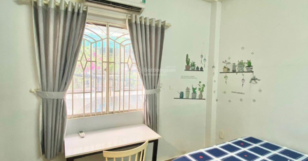 Cần tiền cho con trai đi du học tôi cần bán gấp nhà ngay đường Nam Kỳ Khởi Nghĩa, Q3. SHR