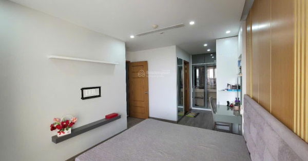 Hạ giá sâu còn 7,3 tỷ bao sang tên HĐMB, căn góc 3PN Orchard Park View dt 98m2, Full nội thất