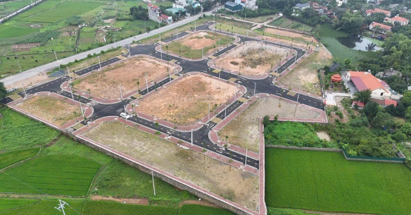 E bán mấy mảnh đất đấu giá khu Doc Tranh Xã Trạch Mỹ Lộc giá đẹp QKH đầu tư LH E Trang 0389 677