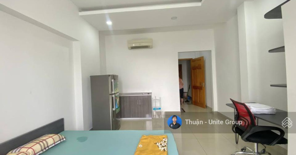 Cho thuê căn hộ Q1 đầy đủ nội thất thoáng mát, gần Nowzone, Bùi Viện ...