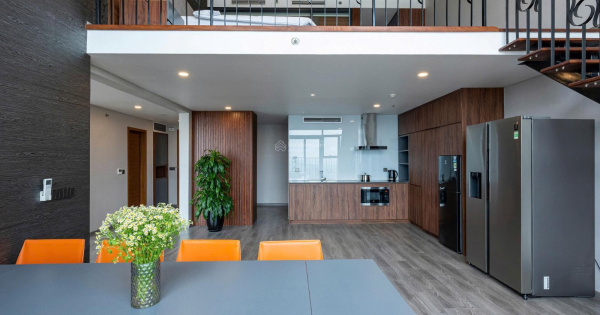 Bán căn Duplex 2 tầng chung cư tại PentStudio, 26 tỷ, 195m2, full nội thất view trọn Hồ Tây