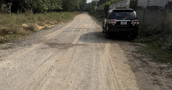 Chủ chính chủ bán lô đất SKC 50 năm. Giá 4tr8/1m2 TP Tân Uyên, xe công, điện 3pha có sẵn