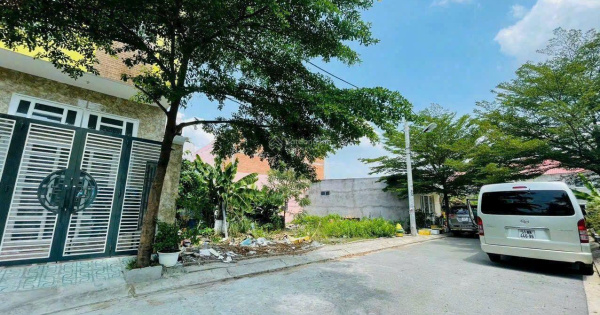 ban dat hem 2581 huynh tan phat - Bán - tags