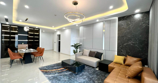 Bán căn hộ chung cư Sky Park Residence, 215m2, 4 pn, giá 32 tỷ. LH ...