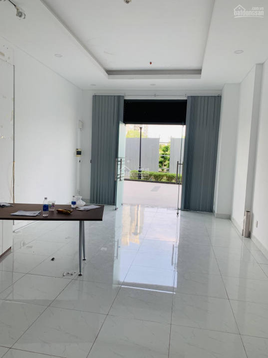 LH 0935 926 *** cho thuê shophouse Sunrise Riverside, DT 50m2, 15 tr/th ...