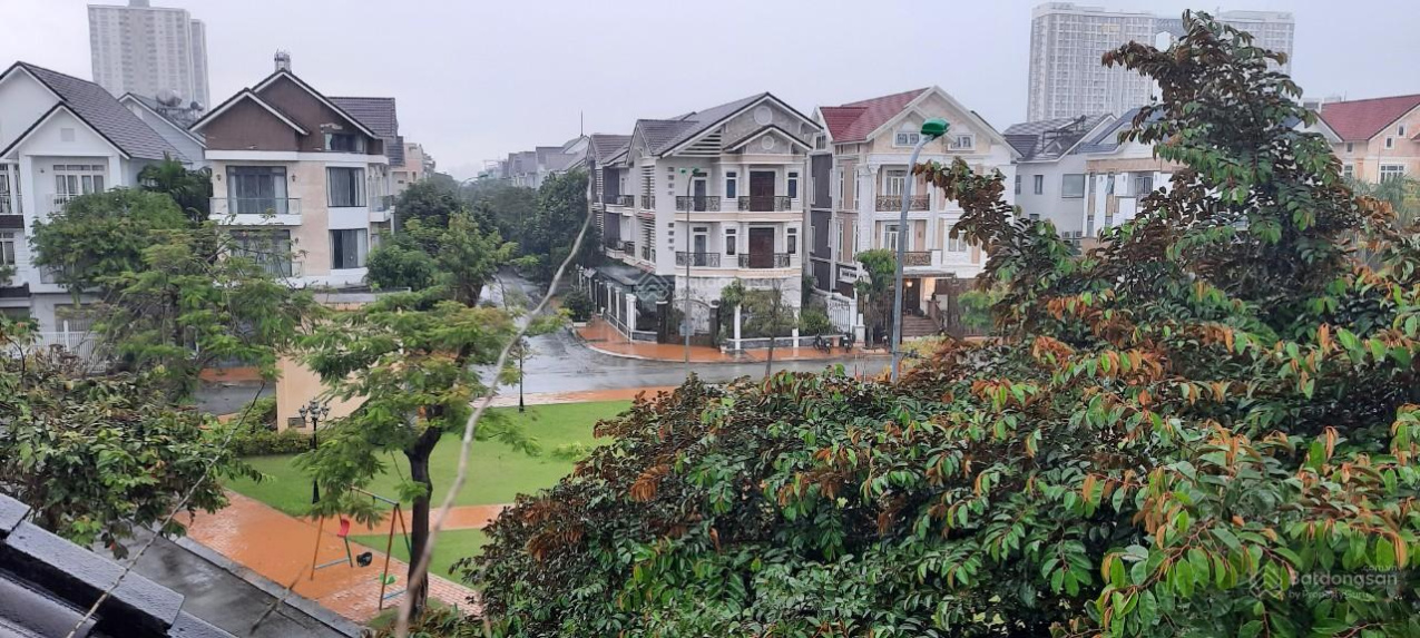 Chính chủ bán căn biệt thự góc 2 MT và công viên KDC 6B Intresco Phạm Hùng, 250m2, giá 29.999 tỷ