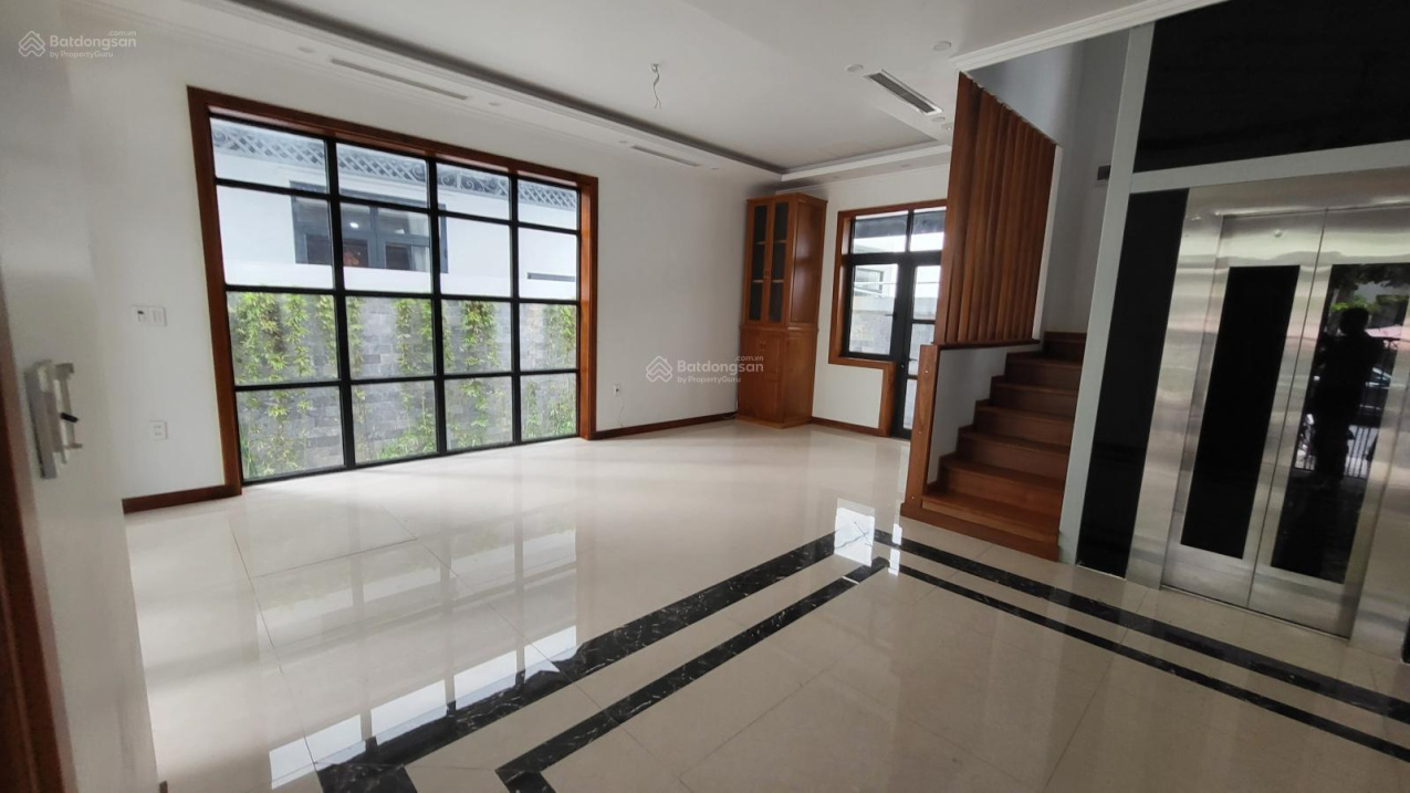 Cho thuê tầng 1 biệt thự Mahatan 03.03 làm văn phòng