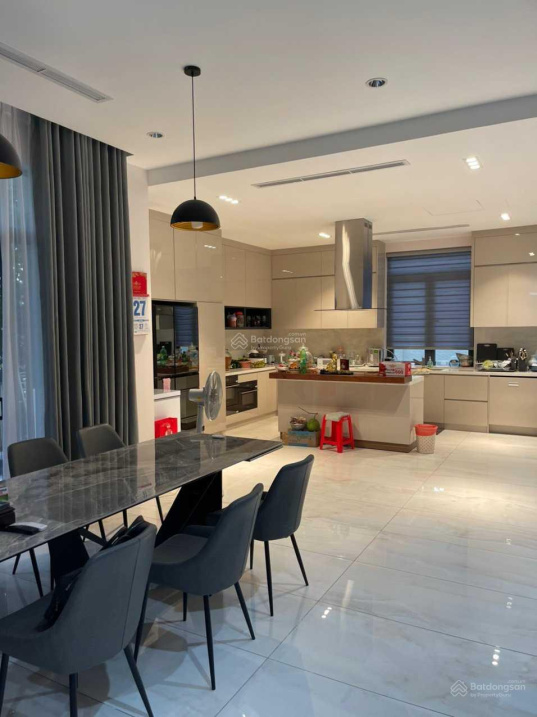 Đơn Lập Lucasta Villa Khang Điền - full nội thất mới đẹp - thang máy ...