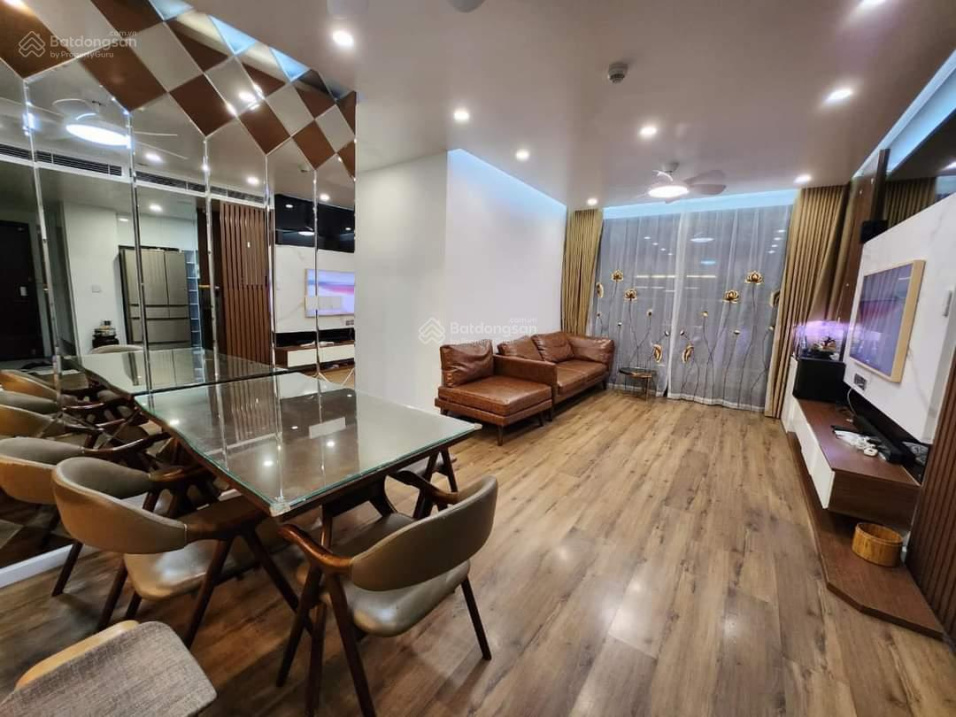 Hàng hiếm!!! 109m2 full nội thất xịn 3 ngủ view Hồ Tây tầng đẹp Khu Ngoại Giao Đoàn chỉ 8.8 tỷ