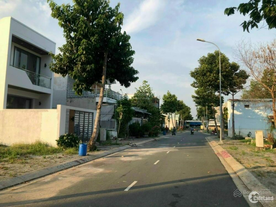 Chính chủ bán gấp đất ngay chợ Mới Phước Thái, đường nhựa QH 20m, cách ...