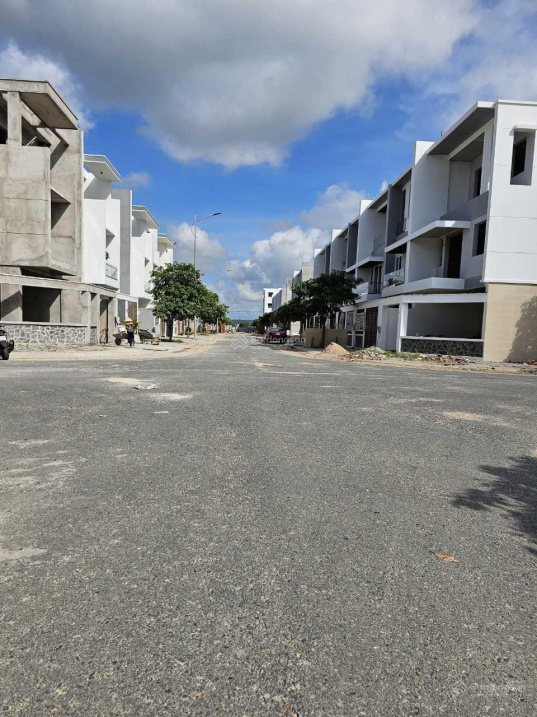 Chính chủ cần bán nhà liền kề tại khu đô thị mới Baria City Gate TP. Bà ...