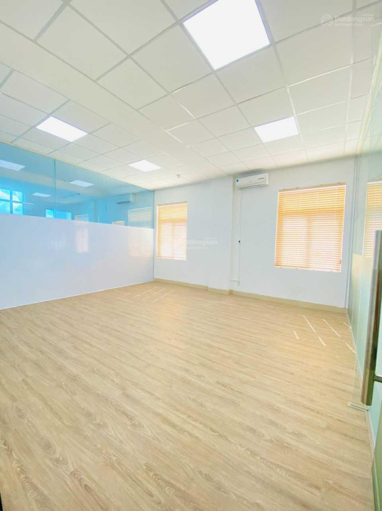 Top 9 văn phòng dưới 50m2, phù hợp cho team 5 10 người, LH: Office ...