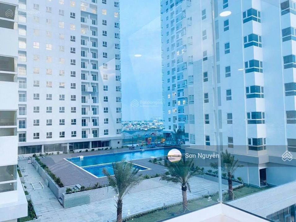 Cho thuê chung cư Diamond Riverside Q8 căn 2pn nhà trống 7 - 8tr, full ...