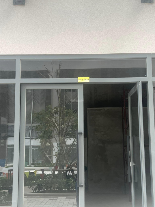 Bán lỗ căn shop house Q7 Saigon Riverside. DT: 75m2. Liên hệ: 0921 055 ...