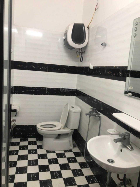 Cho thuê nhà lô 7C Lê Hồng Phong, phường Đông Khê, Hải Phòng