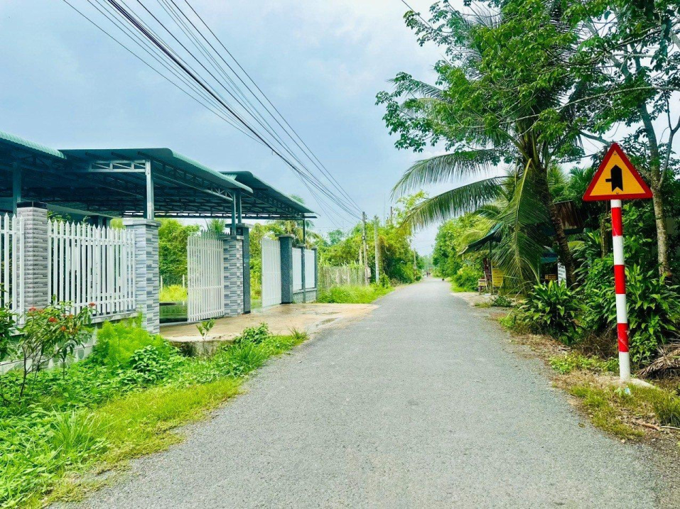 5x36 full thổ cư. Đường bêtông, gần KCN. SHR. Giá 600tr