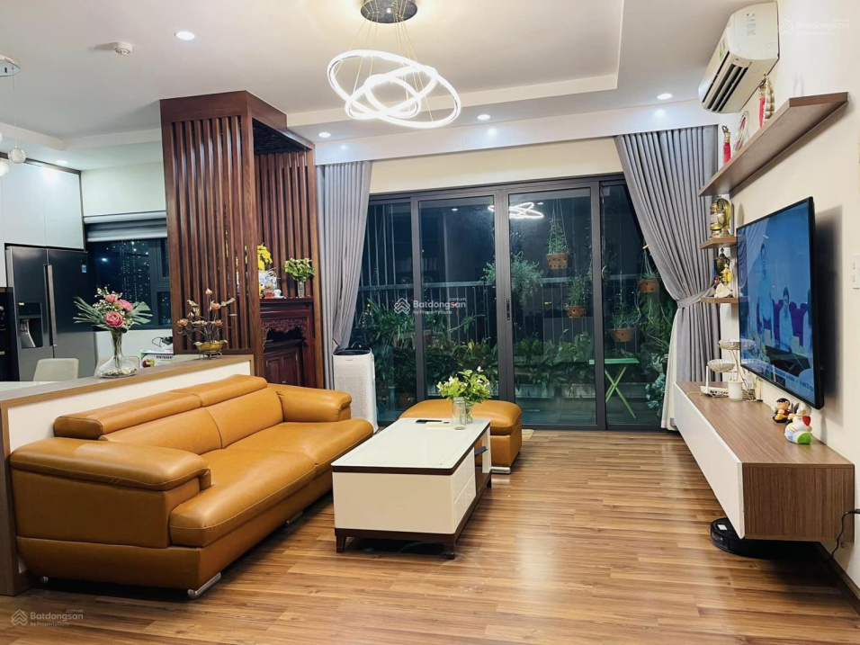 Chính chủ bán căn hộ B14 Kim Liên Phạm Ngọc Thạch: 115m2, 3 ngủ, 2 vs. Giá: 5, x tỷ. LH: 0949 ...