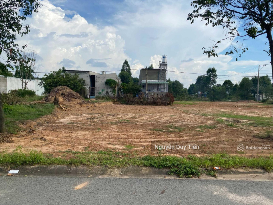 Chính chủ cần bán lô đất 150m2 full thổ cư, nằm ngay QL13, mặt tiền ...