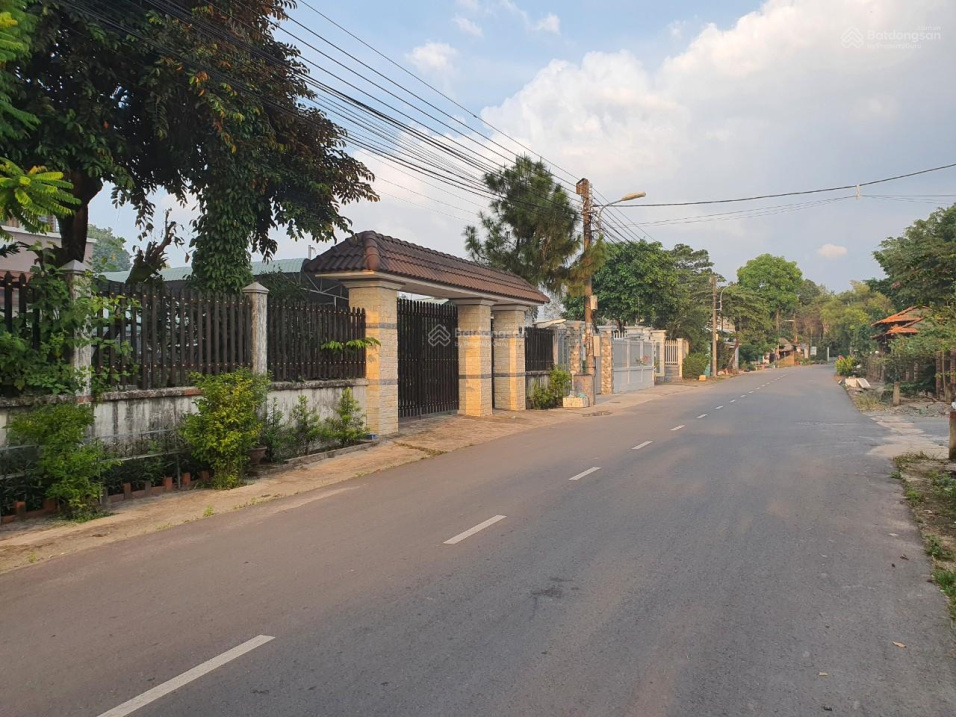 Đất xây biệt thự DX 037 Phú Mỹ, diện tích 17x70m thổ cư 200m2, vị trí đẹp đường nhựa lớn giá tốt