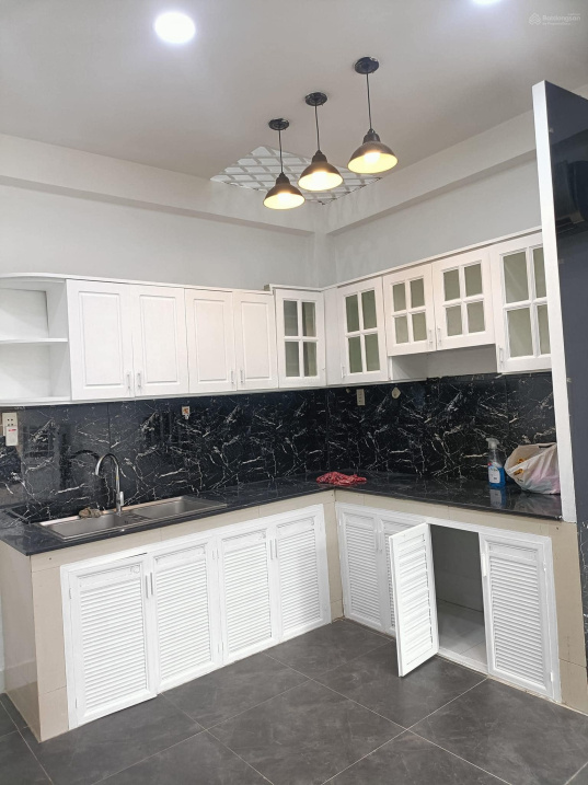 Nhỉnh 4 tỷ - 40m2 - 2PN - ngang 5x8m - hẻm xe hơi đỗ cổng - Nơ Trang Long P. 7 Quận Bình thạnh