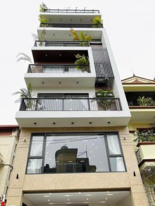 Hoàng Văn Thụ, Phú Nhuận, 4T, 4,8*18m, HXT 6m, giá siêu rẻ bay nhanh 9 tỷ