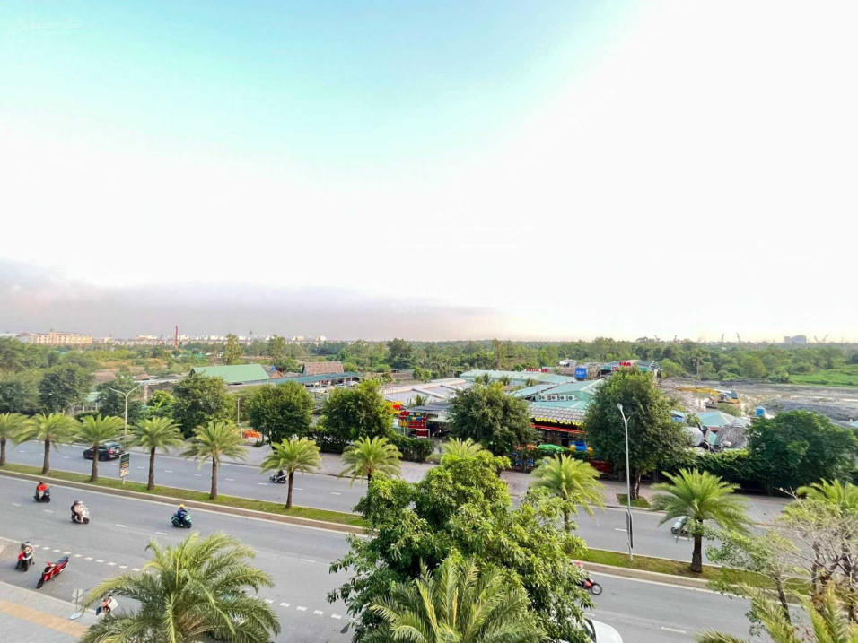 Bán căn 2PN + bếp rèm S3.05 chưa nộp sổ view Đông Nam giá 2.4 tỷ 69.5m2 ...