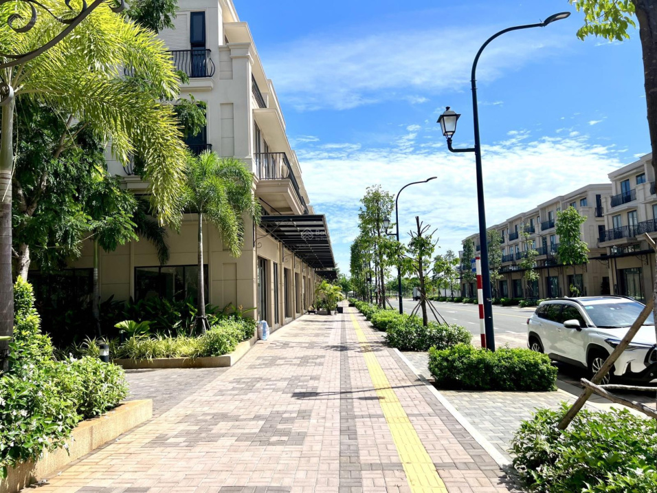 Bán shophouse tân cổ điển căn bìa 8m - phiên bản giới hạn