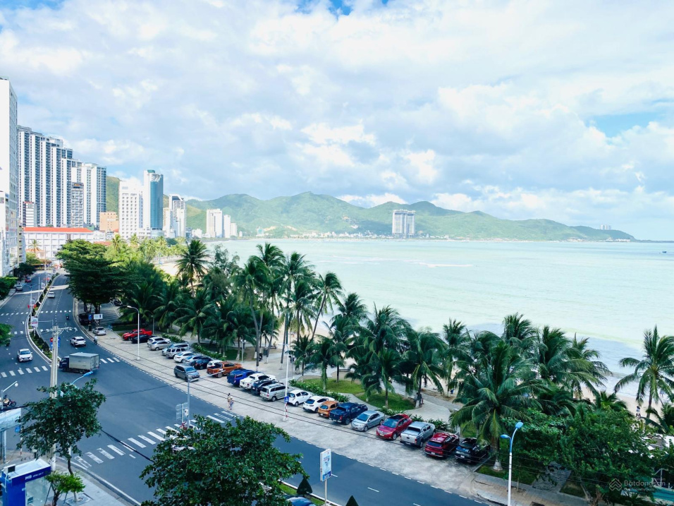 Kiều Trinh 0963 645 ***, bán cặp góc đẹp 30 + 32 toà 1B, 125m2, 4PN 4WC mới tinh