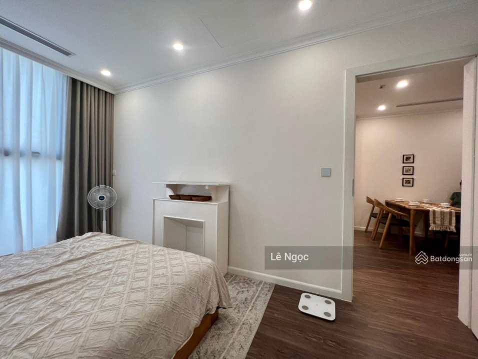 Bán căn hộ 2 ngủ 65m2 tầng trung, full đồ, có sổ đỏ, view nội khu + bể ...