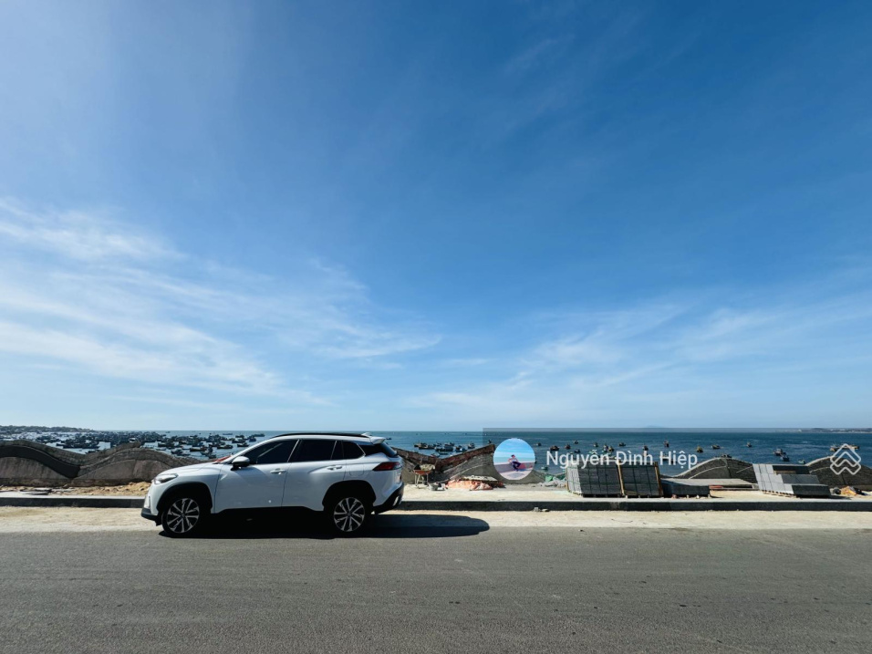 Chính chủ bán 975m2 view biển mặt tiền Huỳnh Thúc Kháng, Mũi Né giá tốt