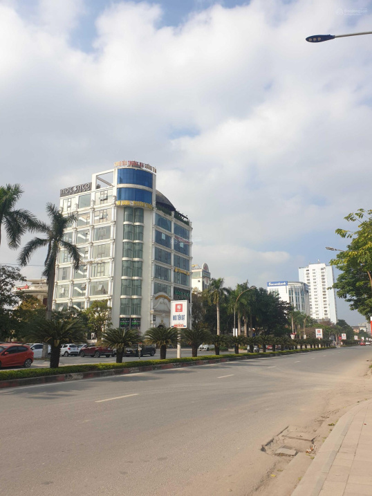 Shophouse Vincom Vinh - Mp Quang Trung. 130m2, 4 tầng, MT 7m, cam kết ...