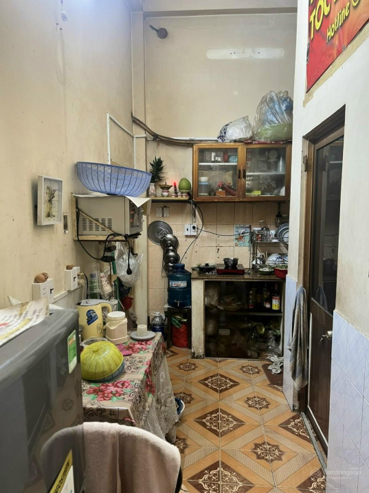 Rẻ nhất Q3 hẻm 1/ CMT8 P10 Q3, DT 4x10m NH 8m CN 50m2 trệt lầu giá chỉ 5 tỷ (100 tr/m2)